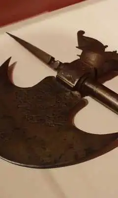 Edged Weapons Wallpapers online game with UptoPlay