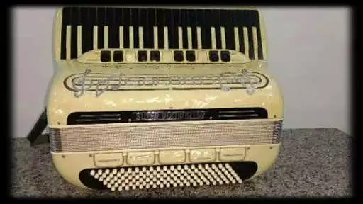 Learning to play the accordion online game with UptoPlay